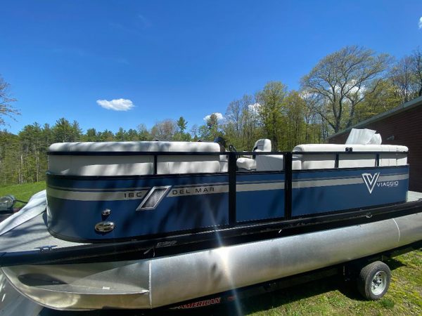 Preowned Boats In The Berkshires, Preowned Pontoon Boats In The Berkshires